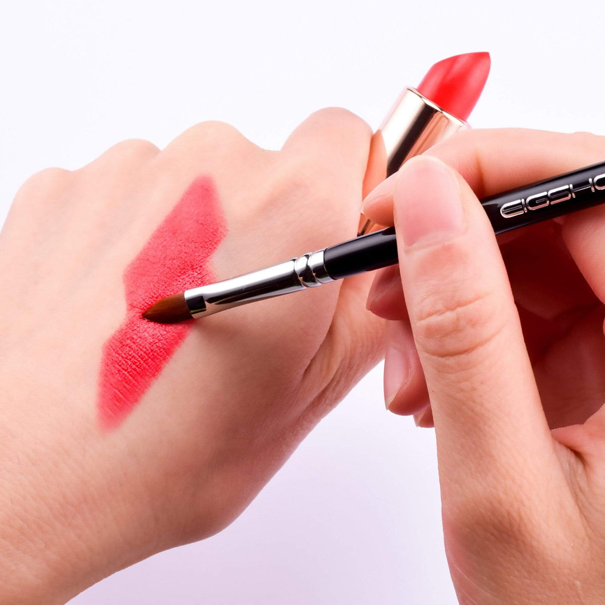 L304 - LIP BRUSH | EIGSHOWBEAUTY.COM – EIGSHOW Beauty