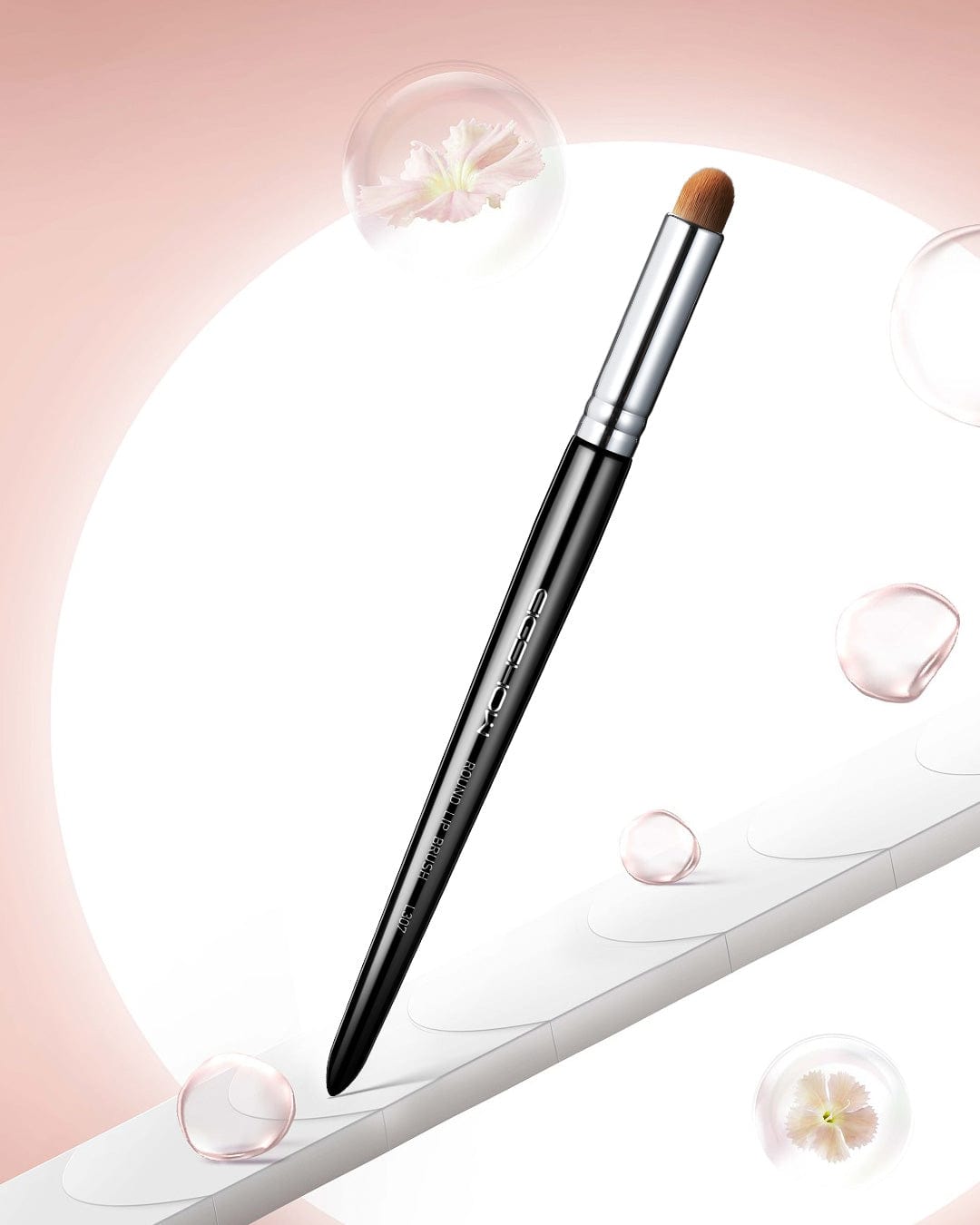 L307 - Eigshow Round Head Lip Brush Lip Smudge Brush – EIGSHOW Beauty